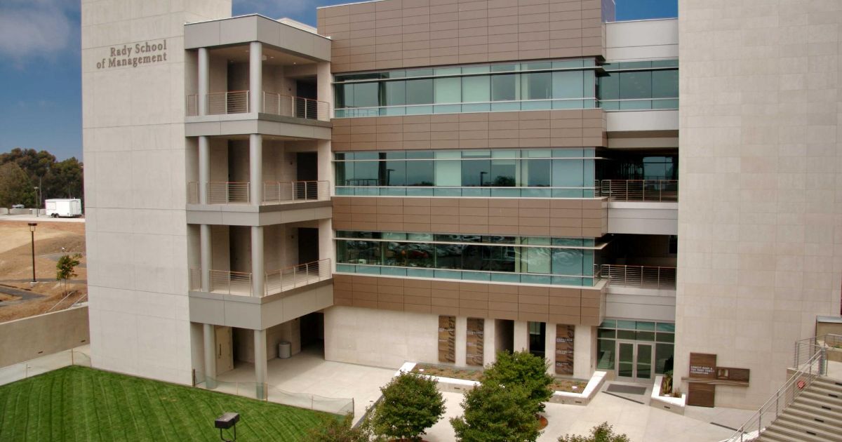 UCSD Rady Management Skills Building | Trespa